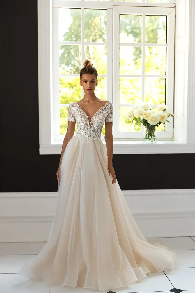 Ria Tener| Hugo & Elliot Bridal - Katy | Hugo & Elliot Bridal